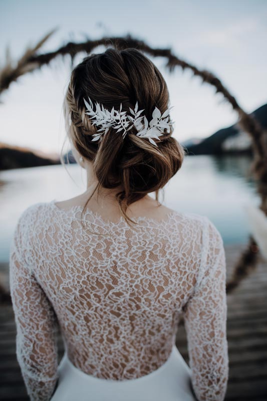 Eine traumhaft eisige Winterhochzeit am Seeufer